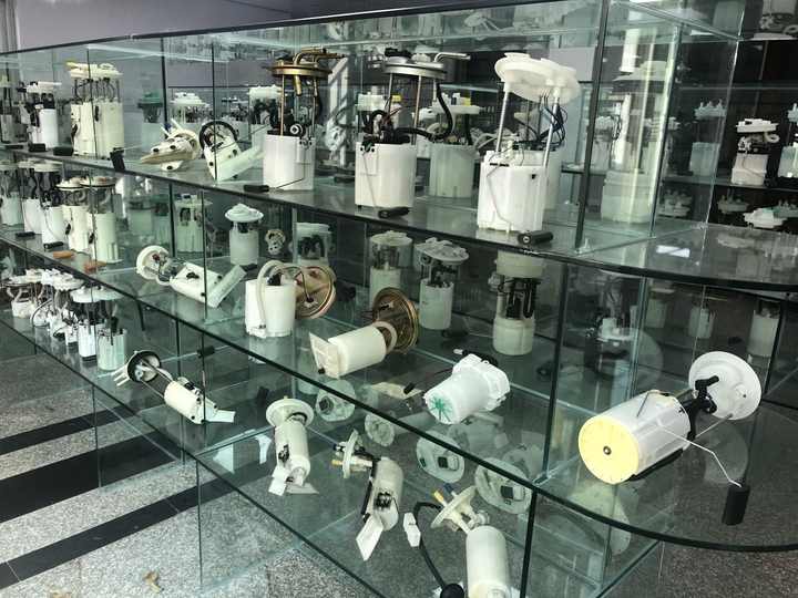 Auto Electric Fuel Pump Assembly for TOYOTA INNOVA