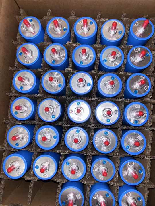 EVE C40 20Ah 3.2V Cylindrical LiFePO4 Battery Cell for Electric ...