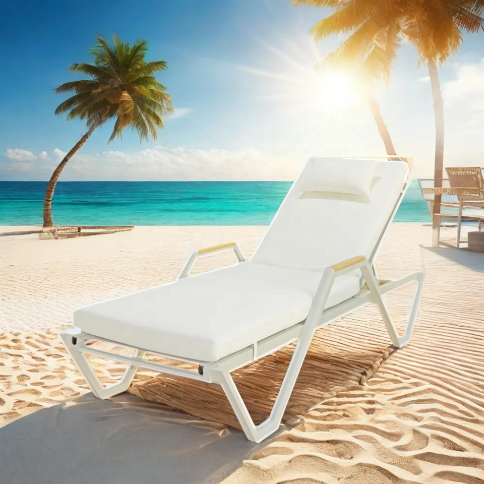 Folding Beach Swimming Chaise Lounge Chairs - Outdoor Sun Loungers