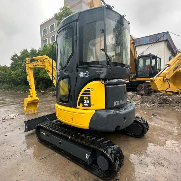 KOMATSU PC35 2023 - 99% New Excavator with Strong Power