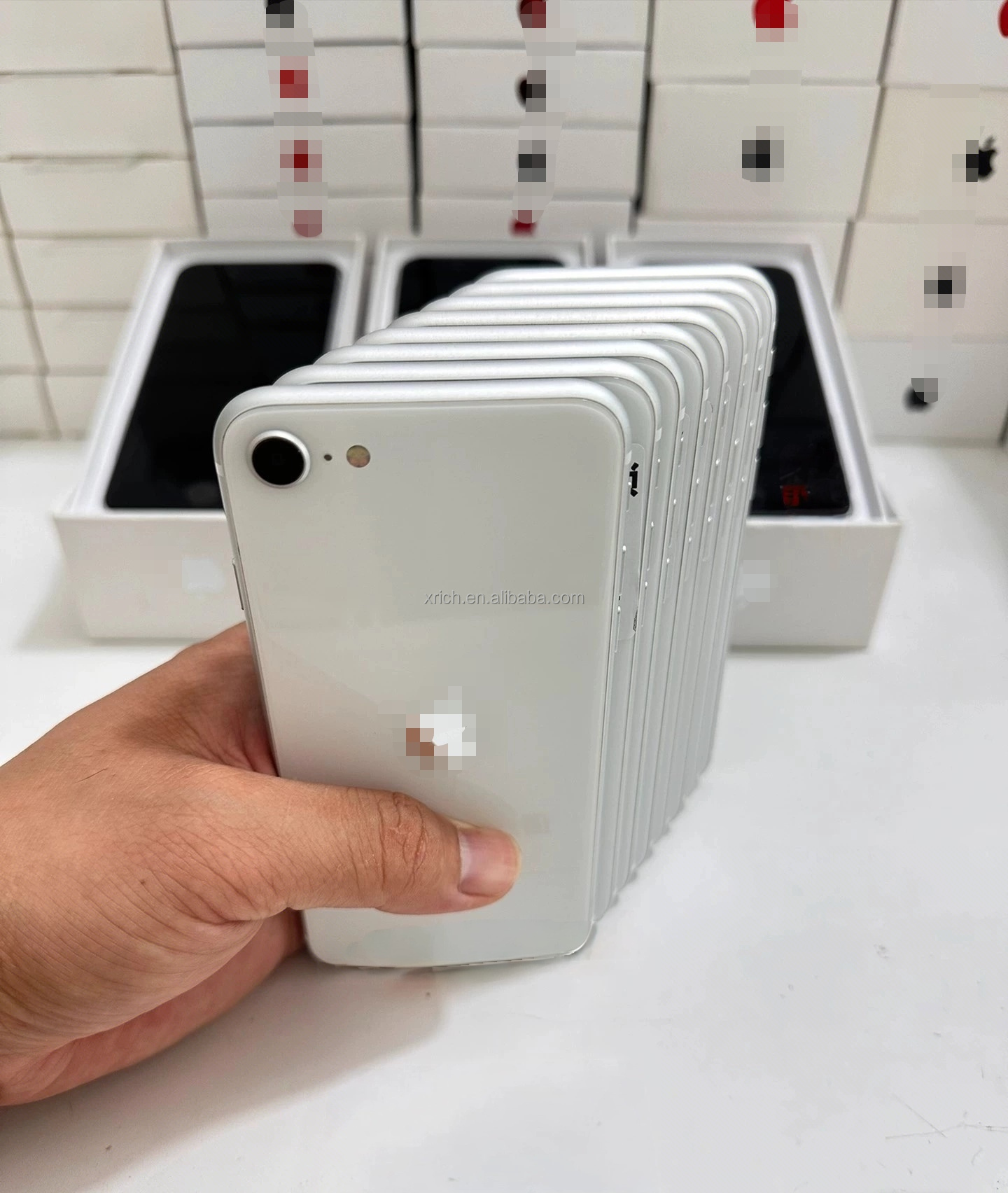 How to Choose Refurbished Original iPhones Wholesale USA Version