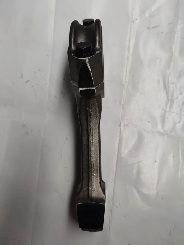 New Sinotruk Howo Spare Parts WD615 Engine Diesel Connecting Rod ...