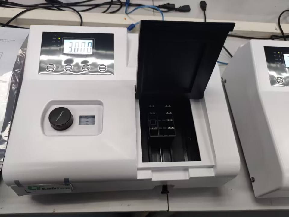 LABTEX 721/722 Spectrometer - Precision and Portability
