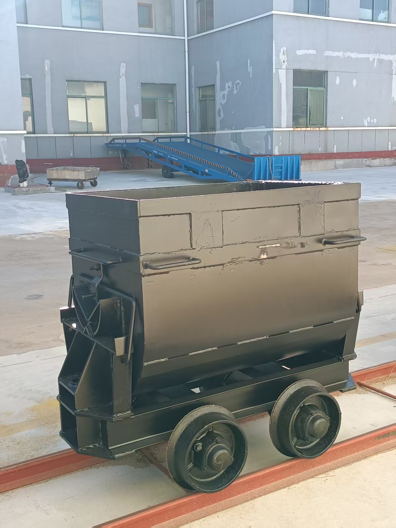 High Quality Ore Cart - Durable Mining Solution 2025