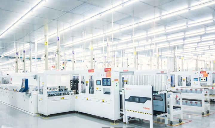 Tier 1 tw แผงโซลาร์เซลล์แบบ bifacial 700W 705W 710W 715W 720W ชนิด toppon สำหรับใช้ในเชิงพาณิชย์ ...