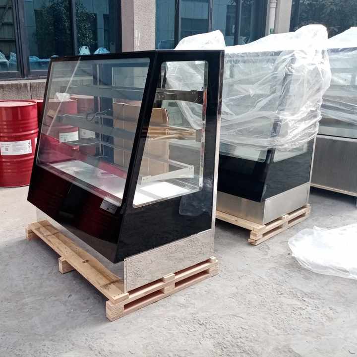 GINO Refrigerated Display Cases - Perfect for Bakery & Cakes