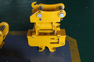 Manual Quick Coupler Excavator Takeuchi - Hydraulic Attachments