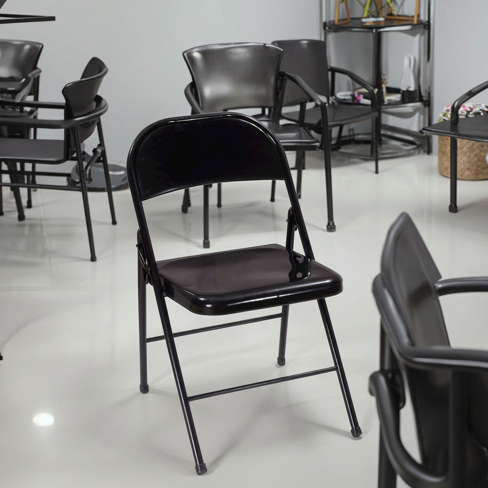 Stackable Folding Chairs for Outdoor Events - Modern Design