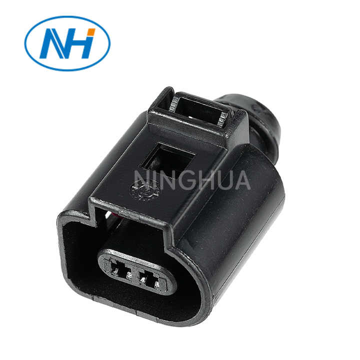 2 Pin Female Terminal Electrical Waterproof Housing Connector