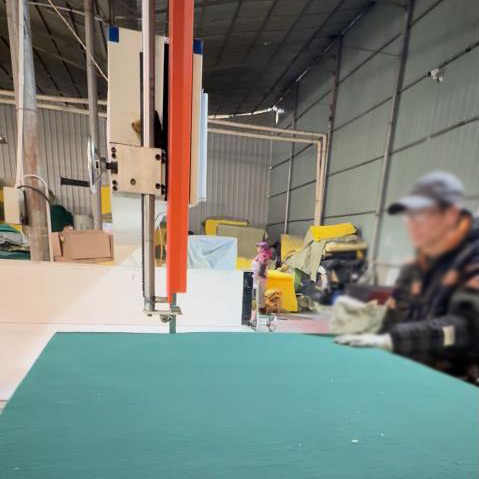 Foam Machine Manufacturer - Vertical Cutting Solutions