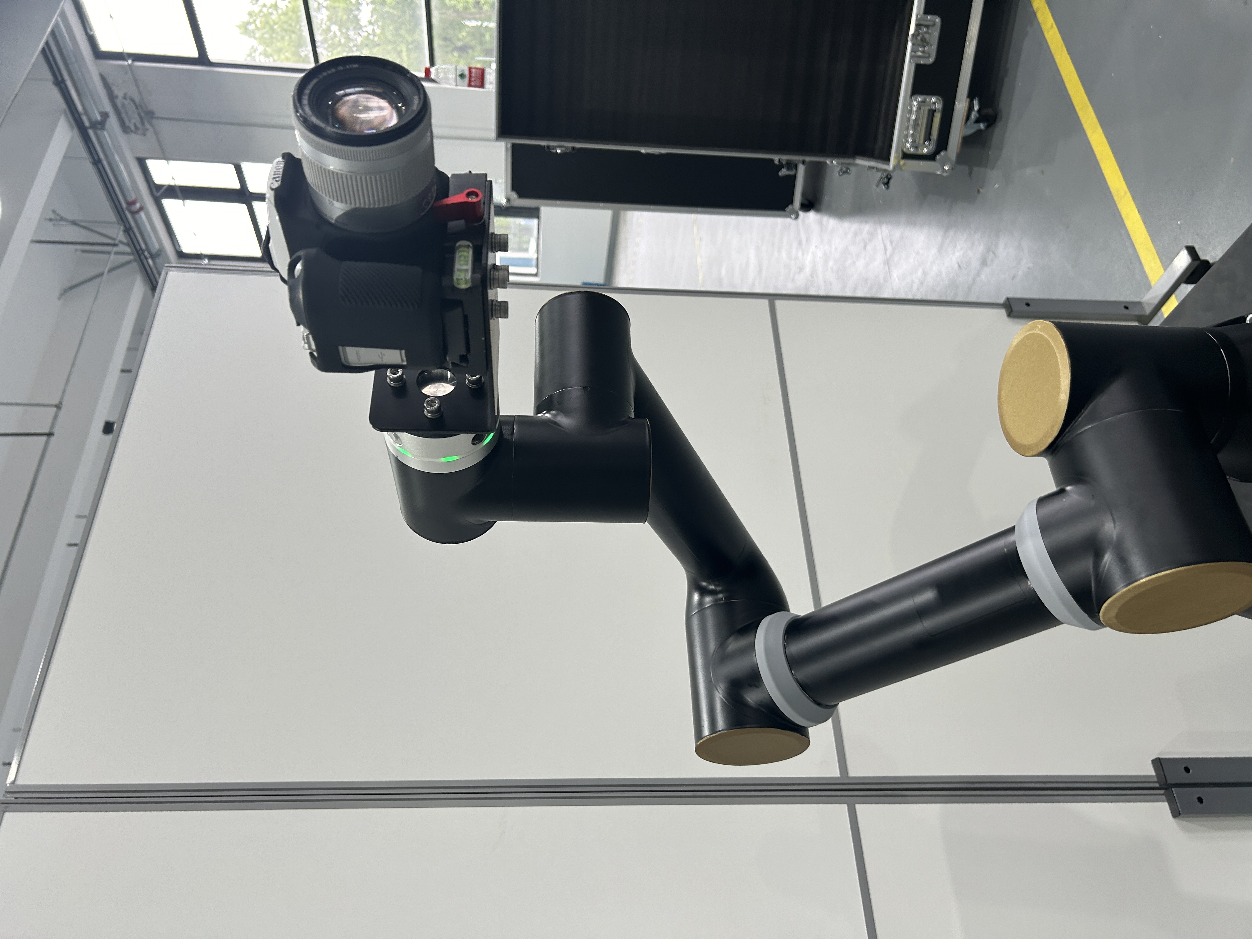 Boost Engagement with Our Interactive robotic photo booth arm Solutions