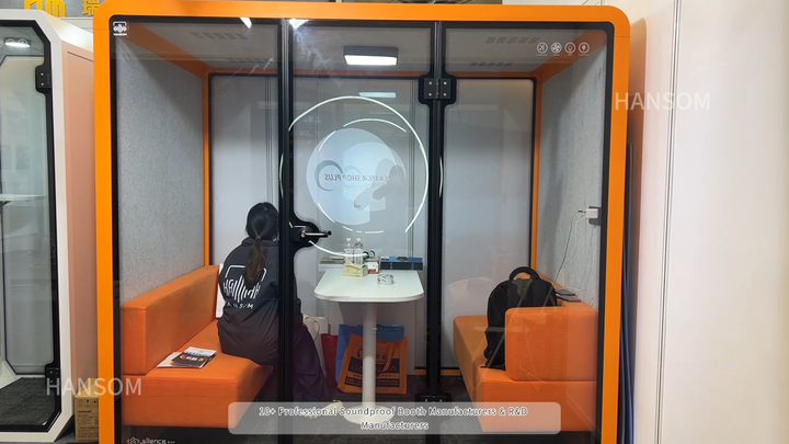 Private Meeting Office Telephone Booth Space - Soundproof
