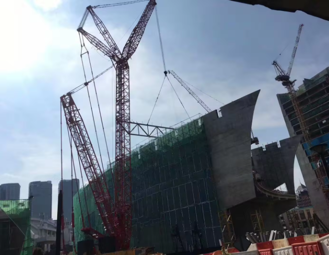 Merek terkenal Tiongkok SCC600TB 60t derek perayap bom teleskopik ...