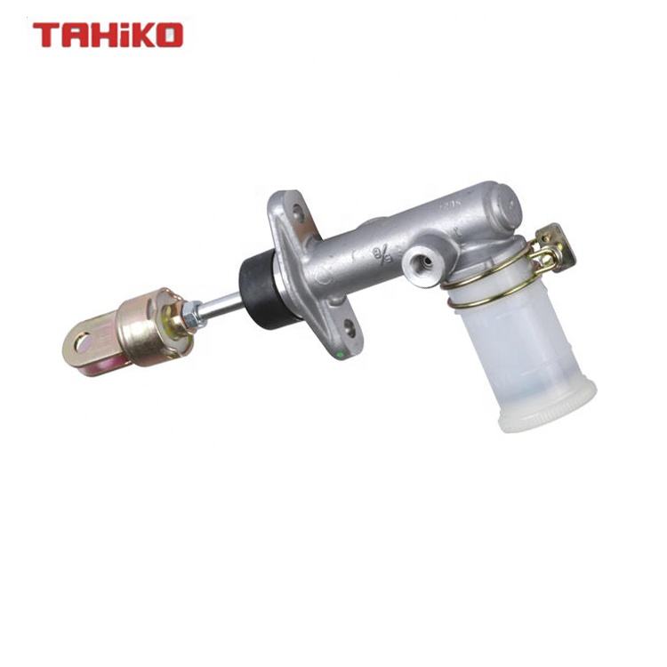 Clutch Master Cylinder MB012098 for Mitsubishi Pajero
