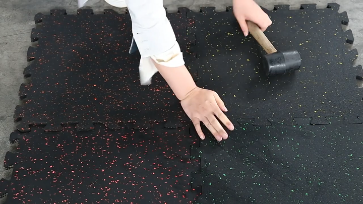 Good Waterproof Heavy Duty Interlocking Gym Rubber Flooring Mat Tiles