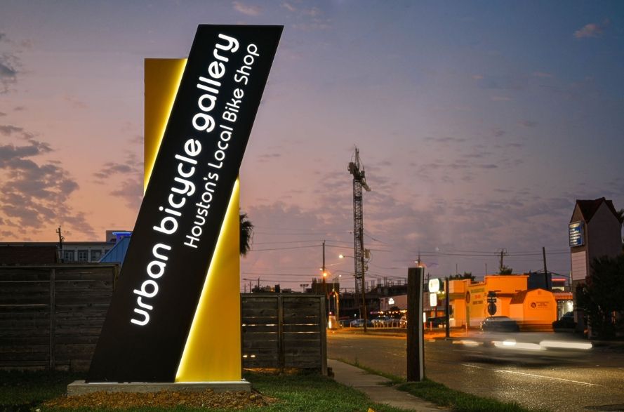 LED Directional Pylon Sign Board for Commercial & Hospital Use