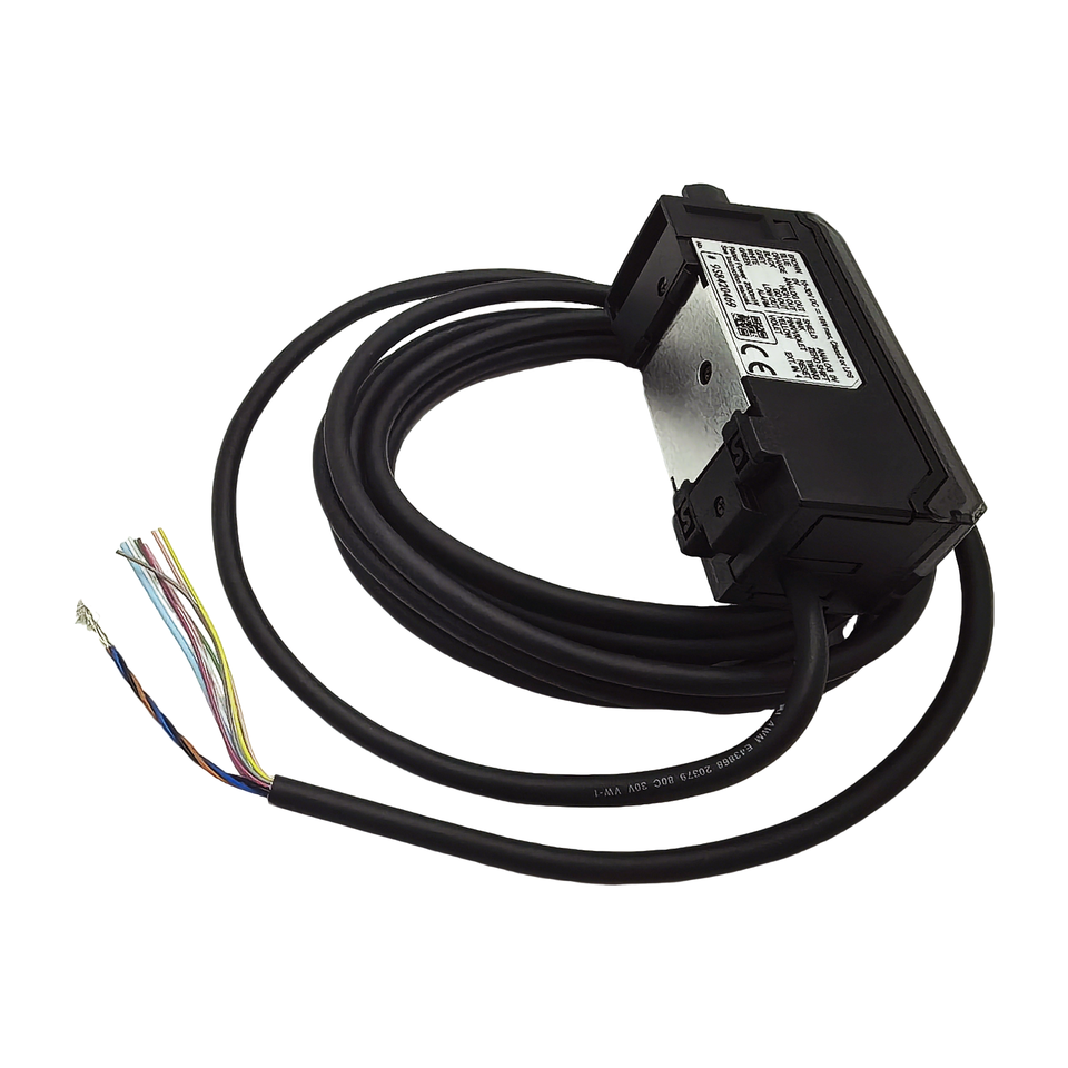 KEYENCE High-Precision IL-1000 Photoelectric Laser Distance Sensor DC ...