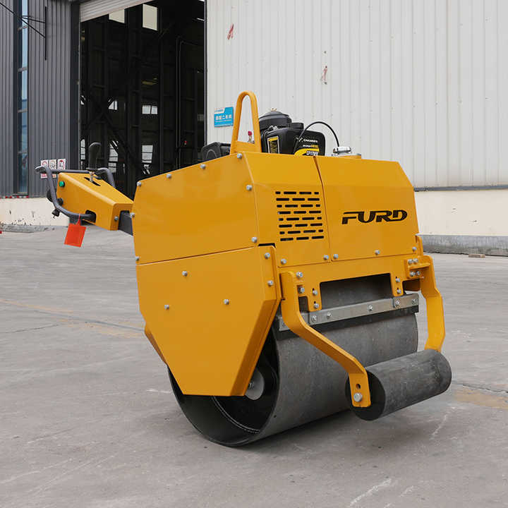 Hydraulic Motor Driving Self-propelled Vibratory Roller Cooling diesel ...