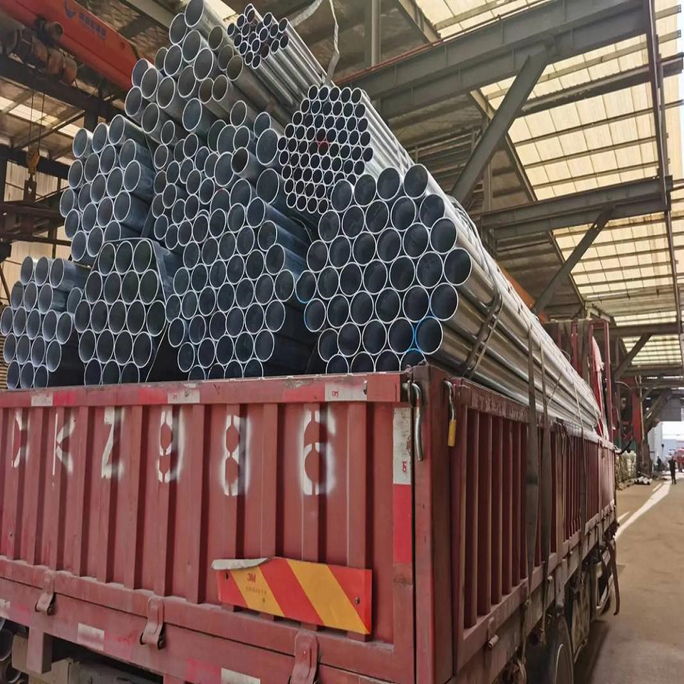 Hot Dipped Galvanized Scaffolding Steel Pipe GI Pipe Plan Ends Low ...