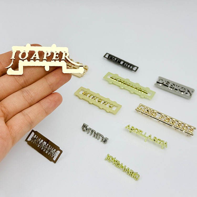 Custom Luxury 3D Plate Engraved Zinc Alloy Heavy Duty Small Name Tags ...
