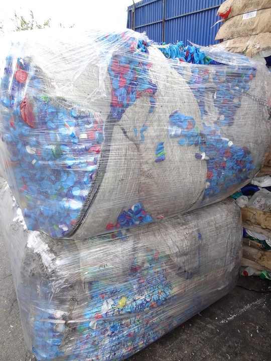 PP/PE Plastic Caps from Bottles - Mix Colors for Recycling