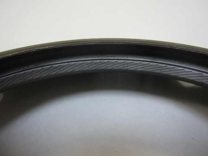 曲轴后/前油封ME011867 AH8307 100*120/158*16 三菱扶桑 6D31 引擎HD700-5 挖掘机密封件 ...