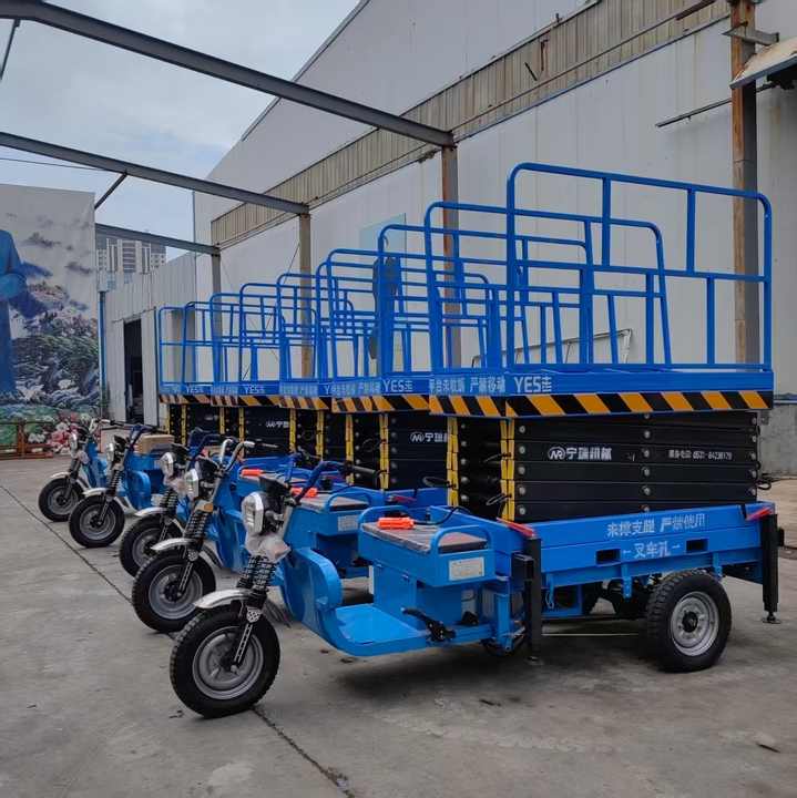 Electric Three-wheel Lift Platform, Mobile Scissor Lift, Construction ...