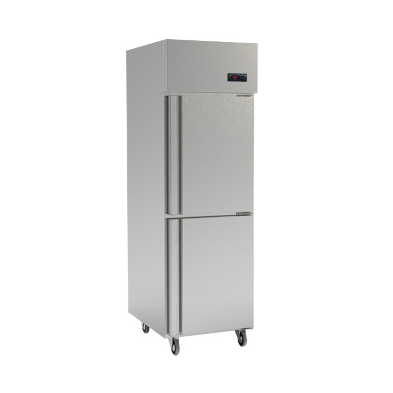 How to Choose the Best Industrial Refrigerator for Your Business