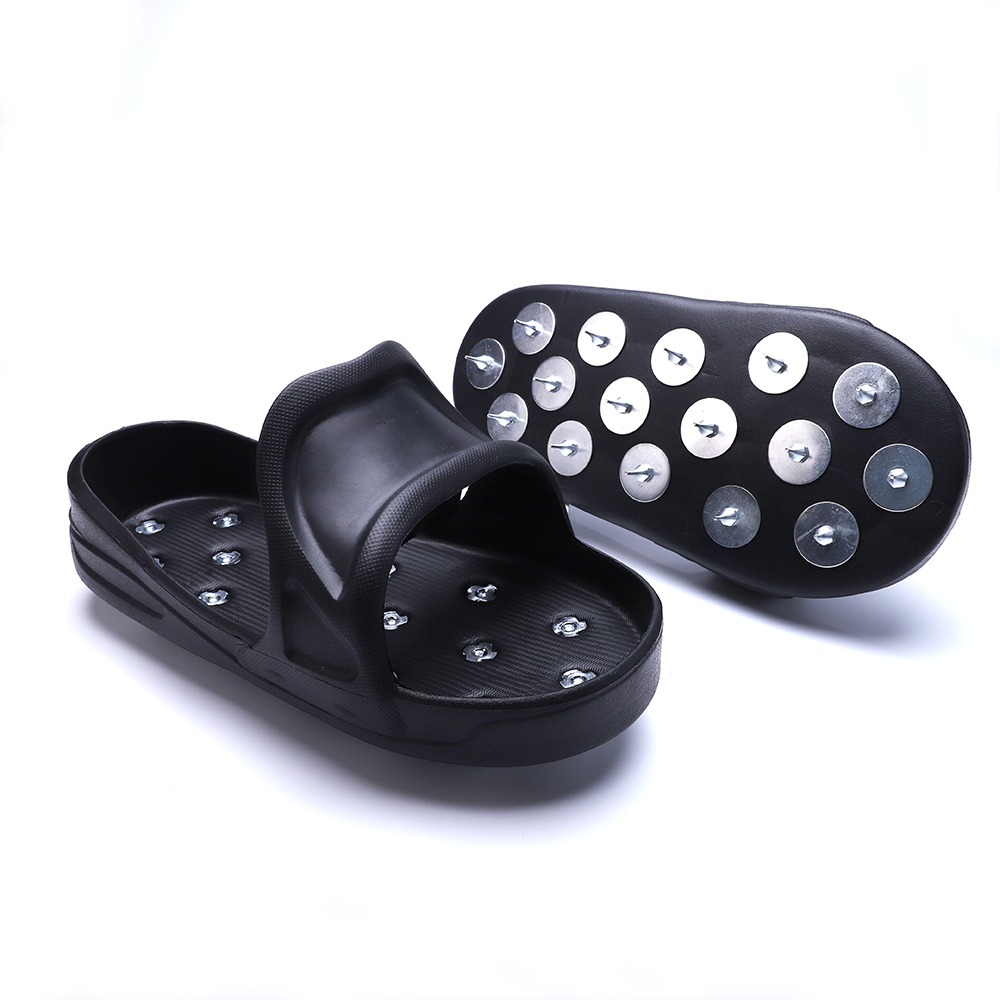 How to Choose Spikes Nails for Cricket: Ultimate Buying Guide