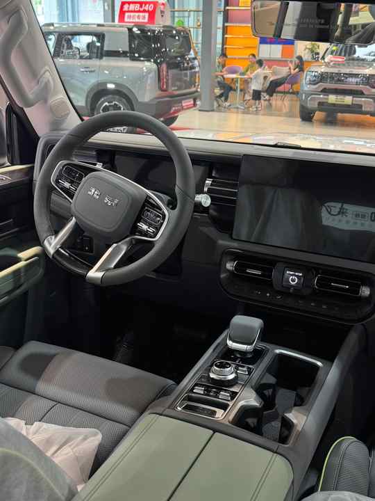 Baic BJ40 Pro 2026 4WD Off-road Vehicles 245Ps 5-seats SUV Automatic 2 ...