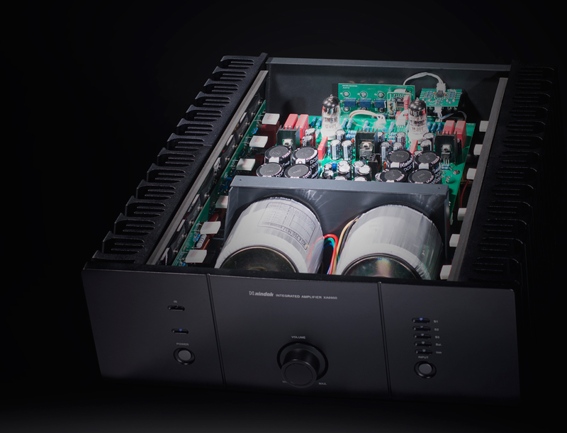 Powerful Sound Solutions with Versatile y amp for Business Buyers