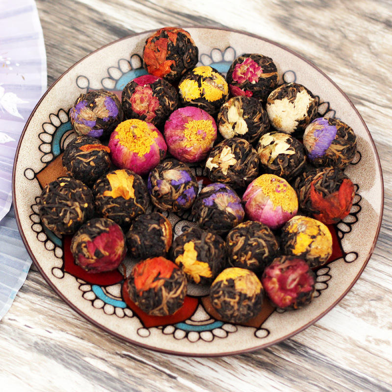 Black Tea and Flower Hand Roll Blooming Tea Balls Wholesale Artistic ...