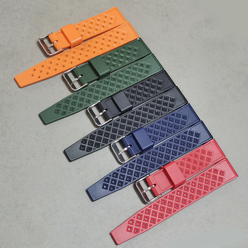How to Choose the Best Silicone Strap Watch: Buying Guide 2024