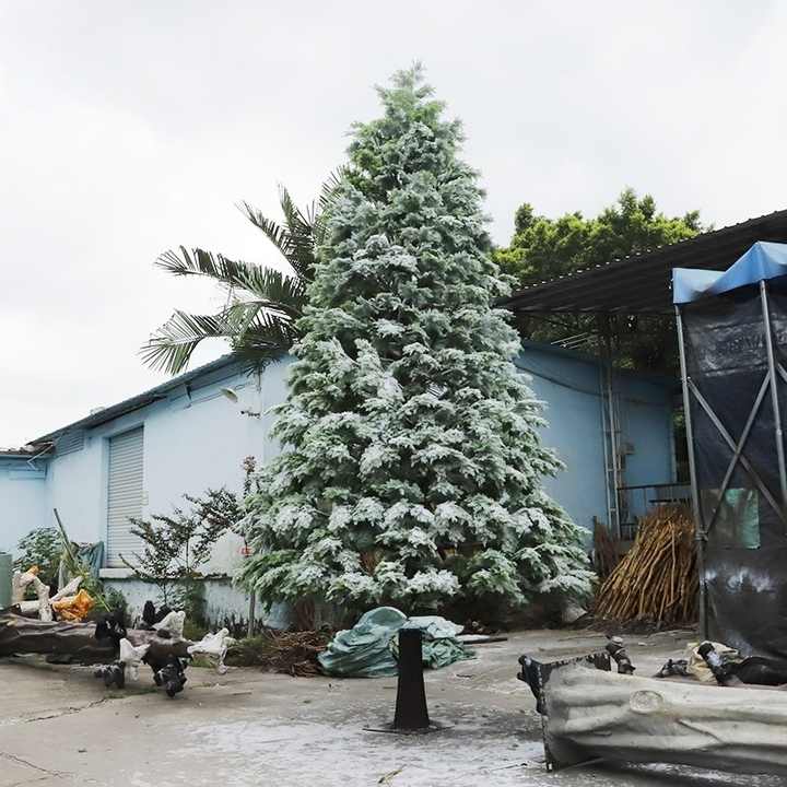 Retail Large Outdoor LED Lighted Christmas Tree High 10ft 20ft 3m 5m 6m ...