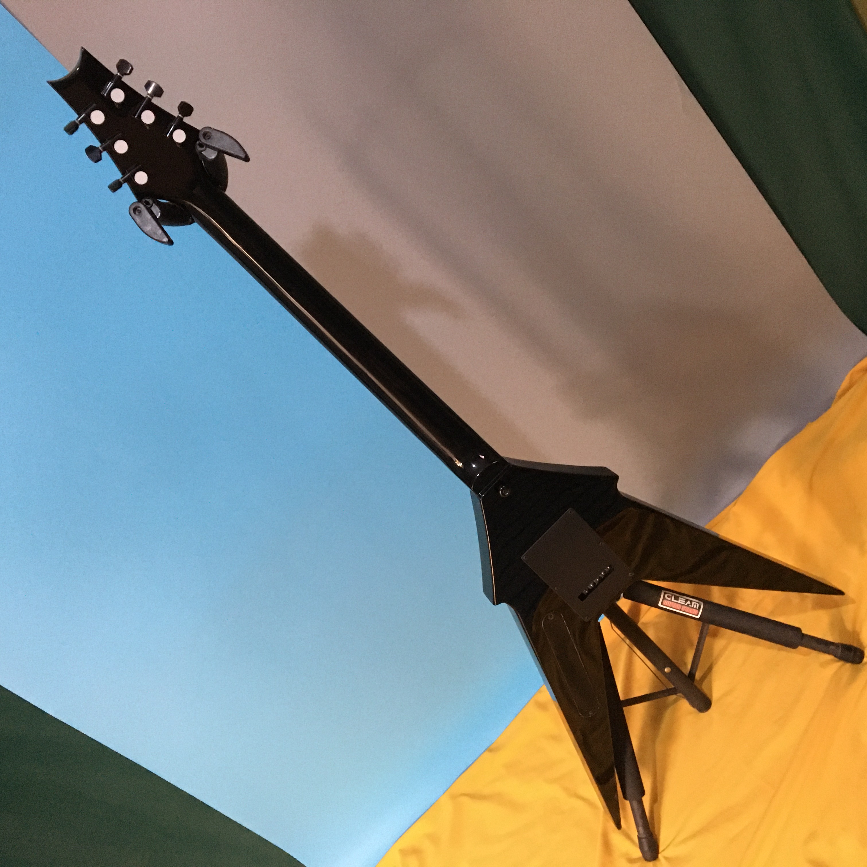 How to Choose the Best Flying V Guitars for Your Playing Style