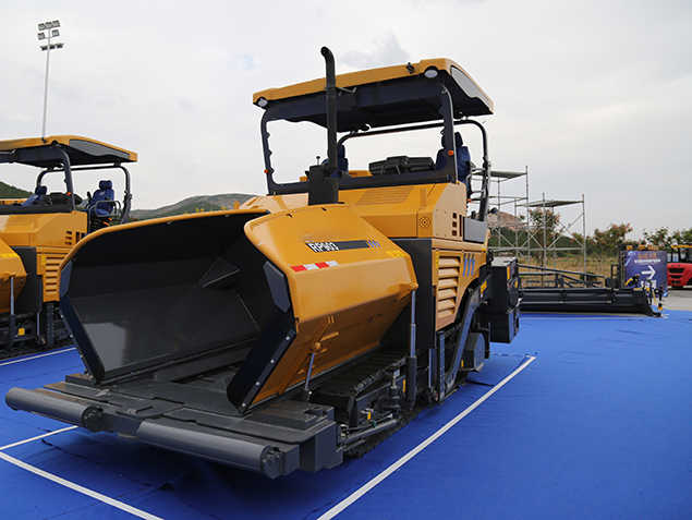 China 9m Road Asphalt Concrete Paver RP903 with 400mm Paving Thickness| Alibaba.com