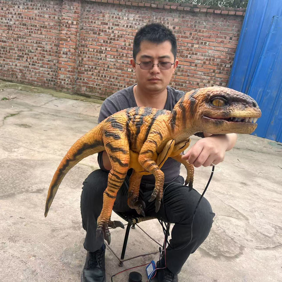 Life Size Animatronic Realistic Dinosaur Puppet Raptor for Children ...