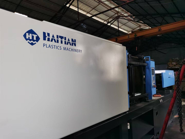 Haitian MA2500 1000 Plastic Injection Moulding Machine 250ton with ...