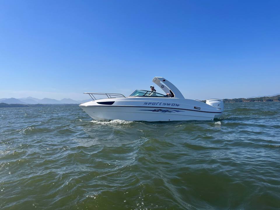7.3m Fiberglass Mini Yacht - Versatile Water Sport Boat