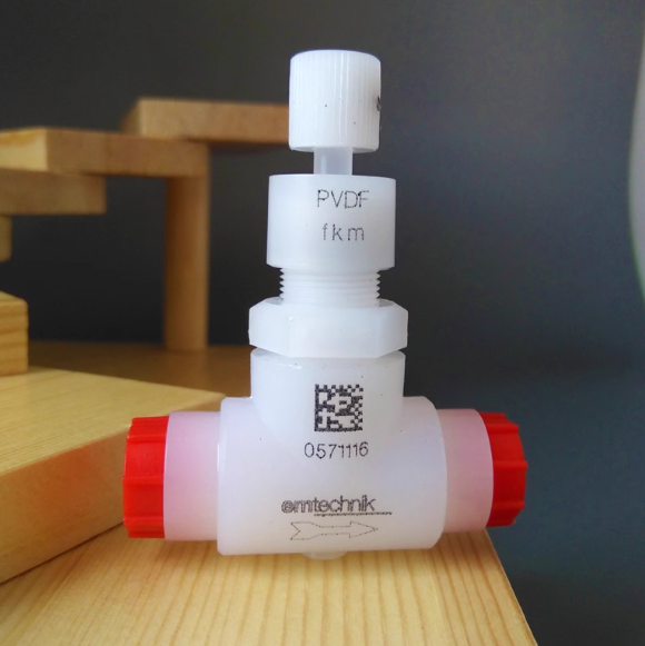 CEMS Emtechnik PVDE Two-way Needle Valve S0606-A0305-001 B070703001 G1 ...