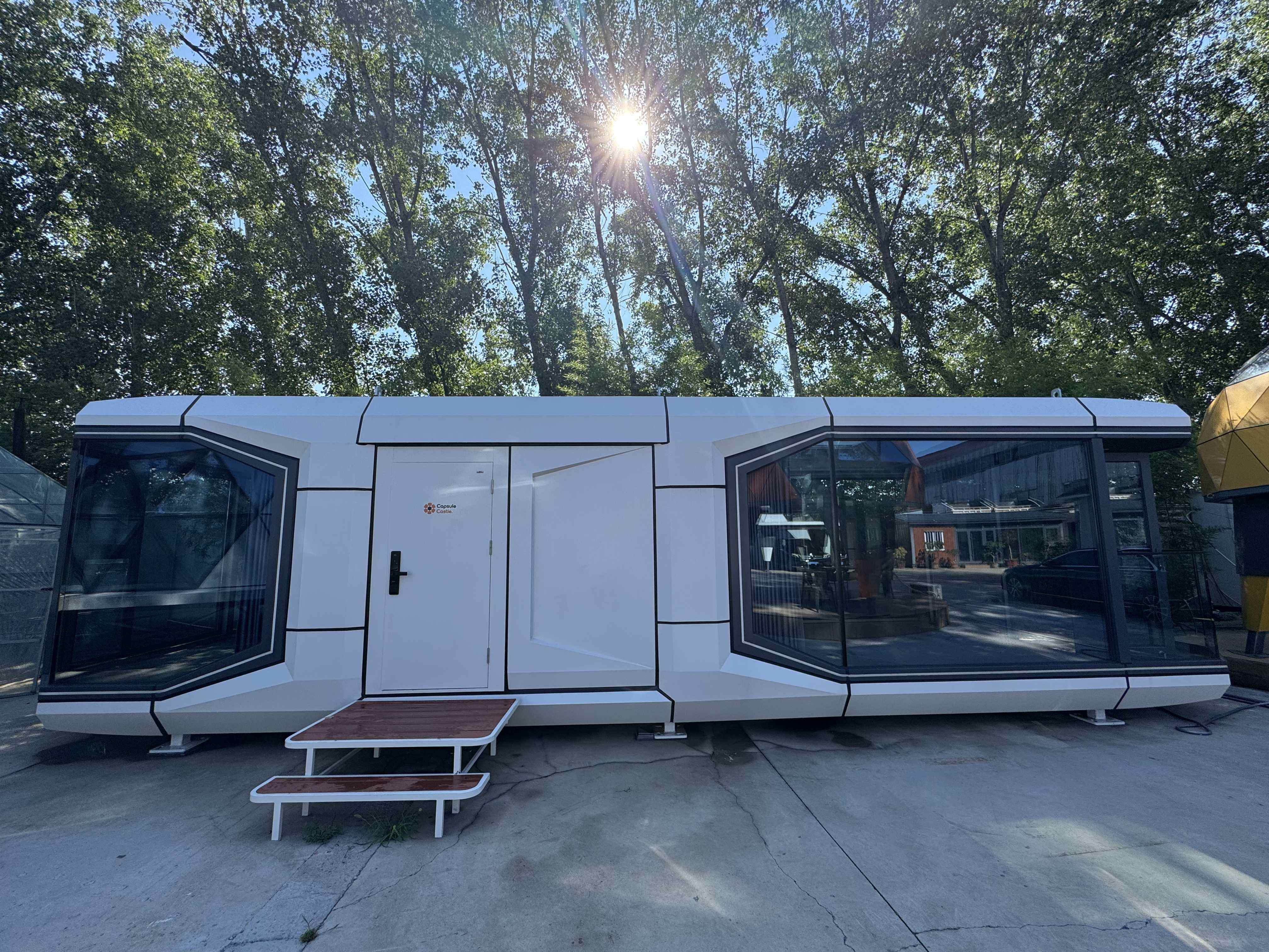 How to Choose the Best Space Capsule House D7: A Complete Buyer's Guide