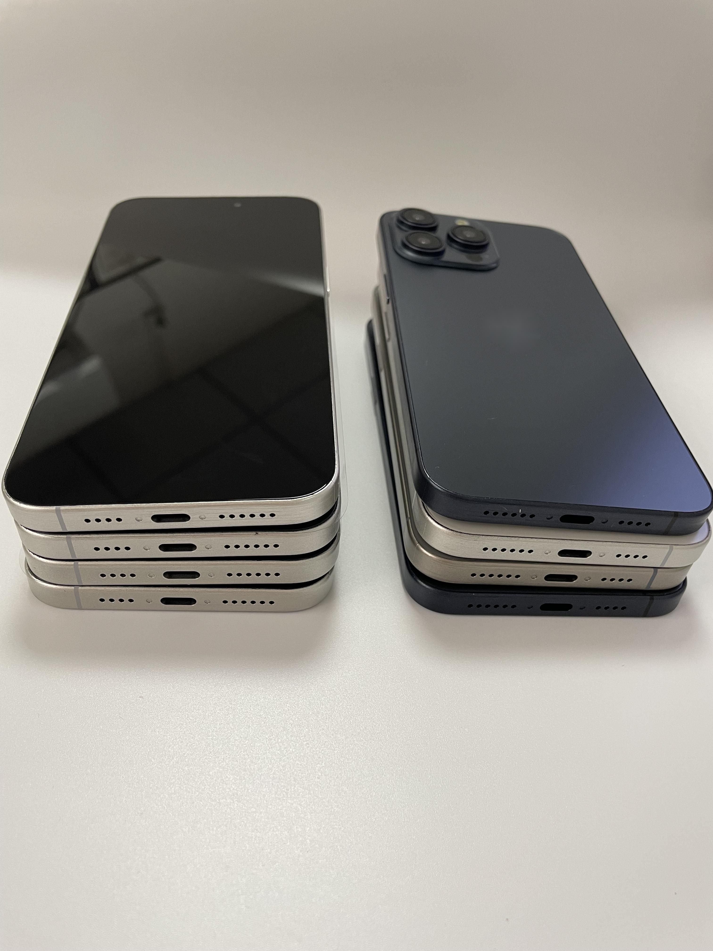 Dummy iPhone - High-Quality Display Models for Exhibitions