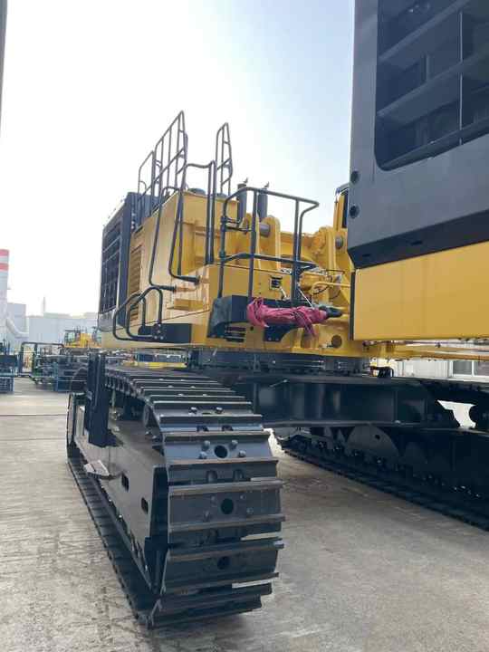 Komatsu PC1250-11R Hydraulic Crawler Excavator Large Construction Machinery Original Engine ...