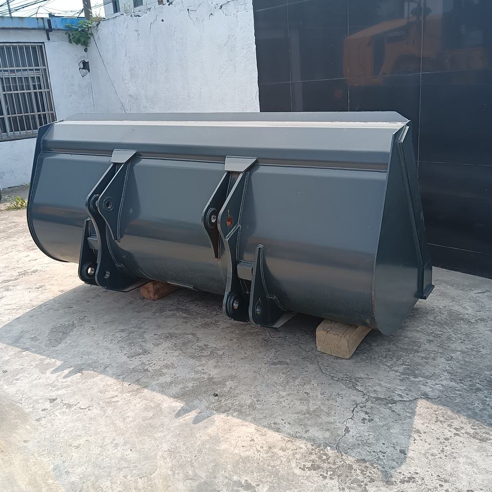 Changlin Wheel Loader 937H Spare Parts Z30.31M.G0 Bucket Assembly ...