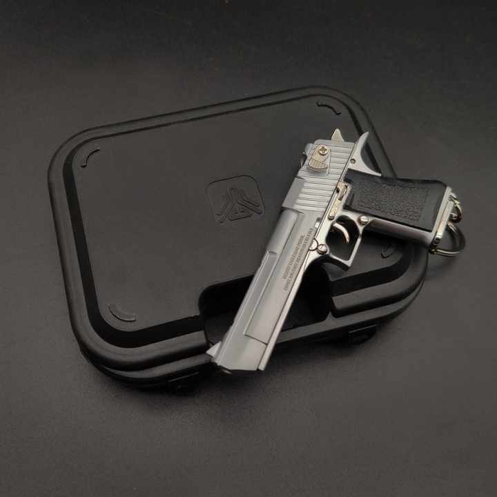 Mini Metal Toy Gun Keychain Plastic Case Kids Toy Model Pistol Storage ...