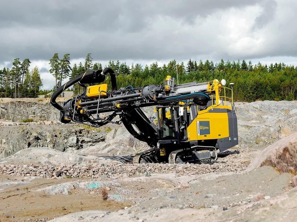 Epiroc SmartROC D65 Crawler Full Hydraulic Blasthole Mine Drilling ...