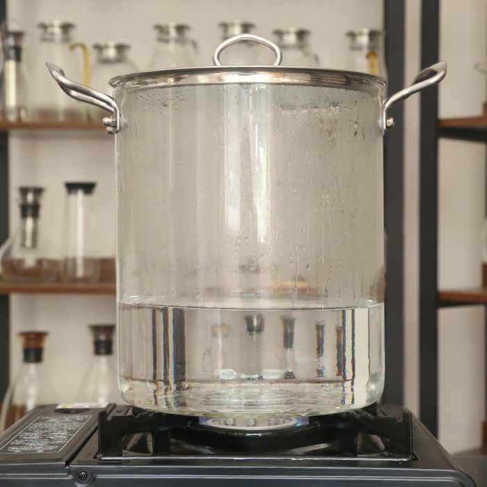 Handblown large size transparent glass cooking pot, clear glass soup ...