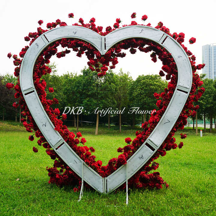 2024 Red Rose Heart Shaped Wedding Arch - Elegant & Durable