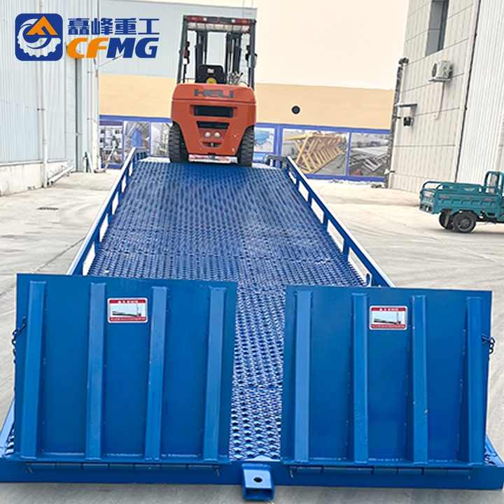 Dock Ramp Hydraulic Container Dock Leveler Movable Loading and Unloading Cargo Factory Logistic ...