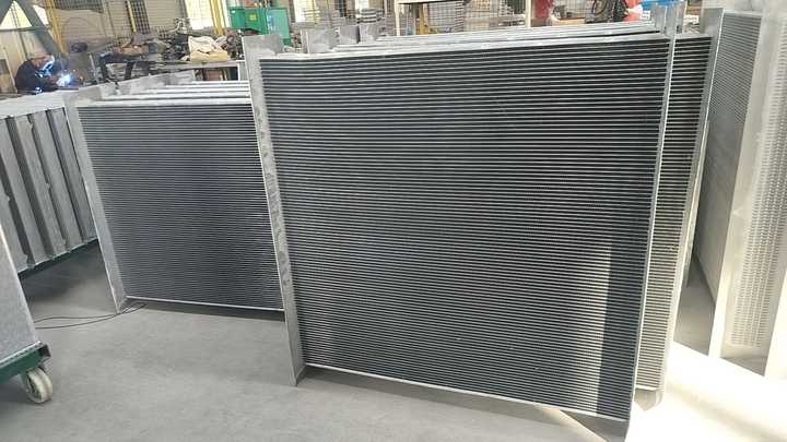 Heavy Duty Truck Radiator Scania Mercedes-Benz DAF MAN VOLVO HOWO Truck ...